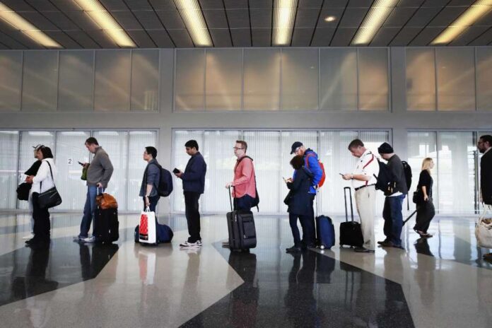 How to Avoid Airport Chaos and Long Lines: 3 Tips - SQM Clubs
