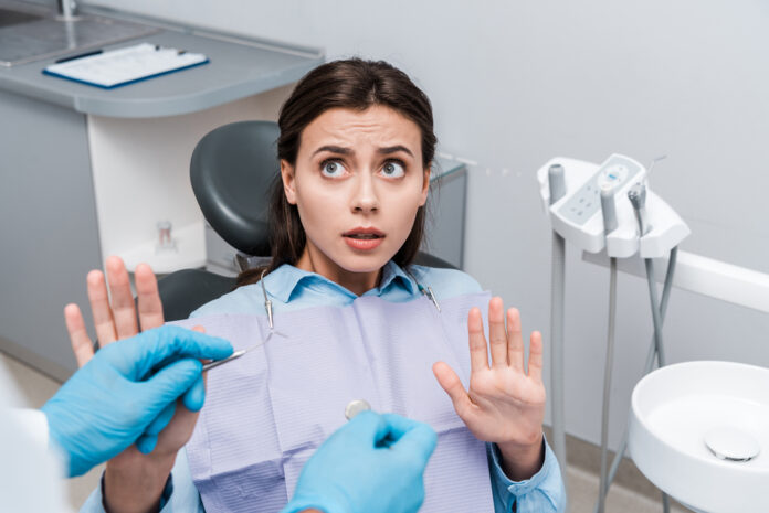 Scared of the Dentist? 8 Ways to Cope With Dental Anxiety - SQM Clubs